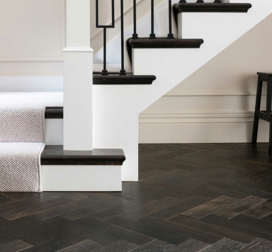 V4 Deco Parquet Herringbone Zb105 Foundry Steel